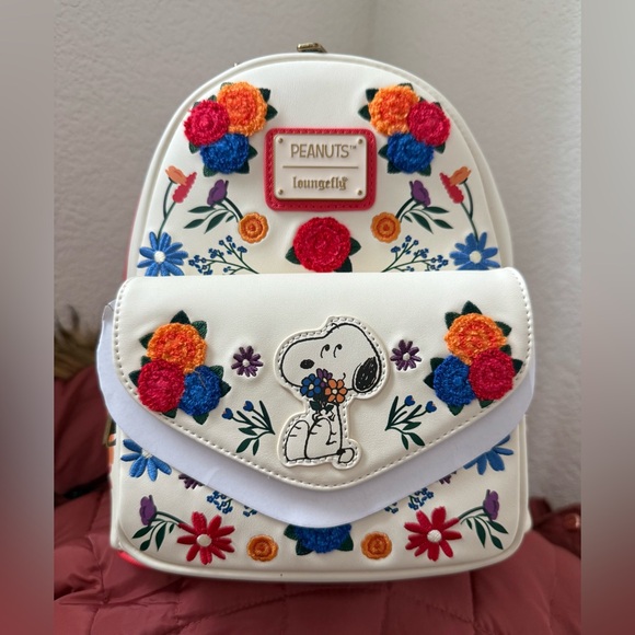 Loungefly | Bags | Loungefly Peanuts Snoopy Floral Mini Backpacknwt ...